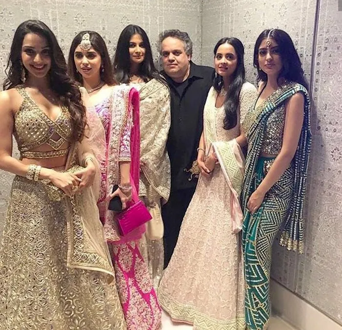 The Ambani House: A peek into the 27-floor lavish abode of the India's ...