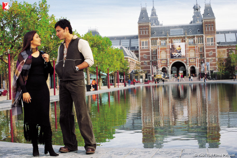 Saif Ali Khan described kiss with Rani Mukerji in Hum Tum