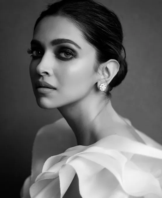 Most-viewed IMDb star in India: Shah Rukh, Aishwarya or Deepika? Find out HERE! - Masala.com