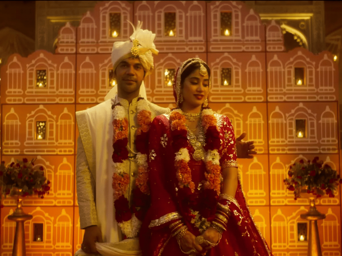 'Mr. & Mrs. Mahi': Janhvi & Rajkumar outdo unambitious film