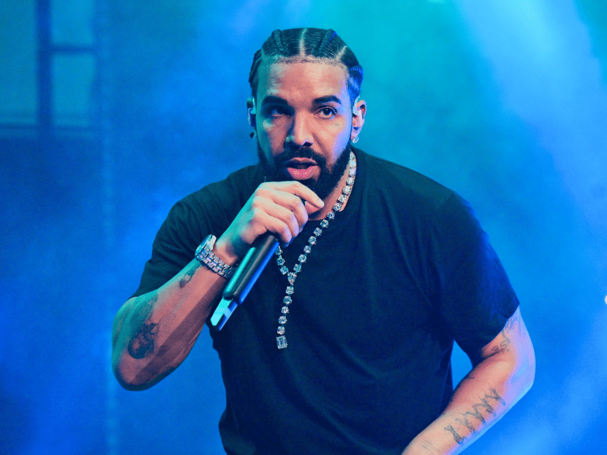 Drake becomes the 1st artist to achieve THIS massive feat on Spotify ...