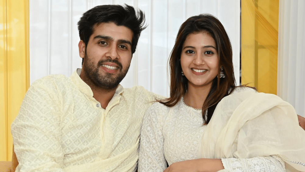 Who is Akash Sansanwal, Anjali Arora’s boyfriend?