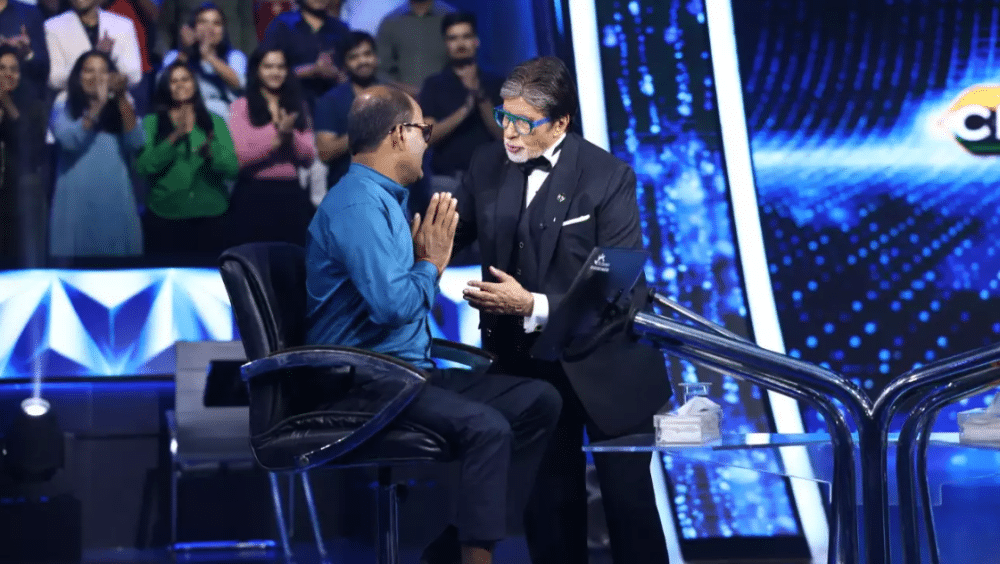 Paras Mani Singh, an e-rickshaw driver from Mumbai scripts history at ...