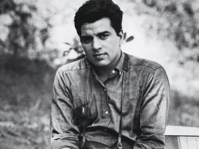 When Dharmendra drunk-dialed Hrishikesh Mukherjee all night for ...