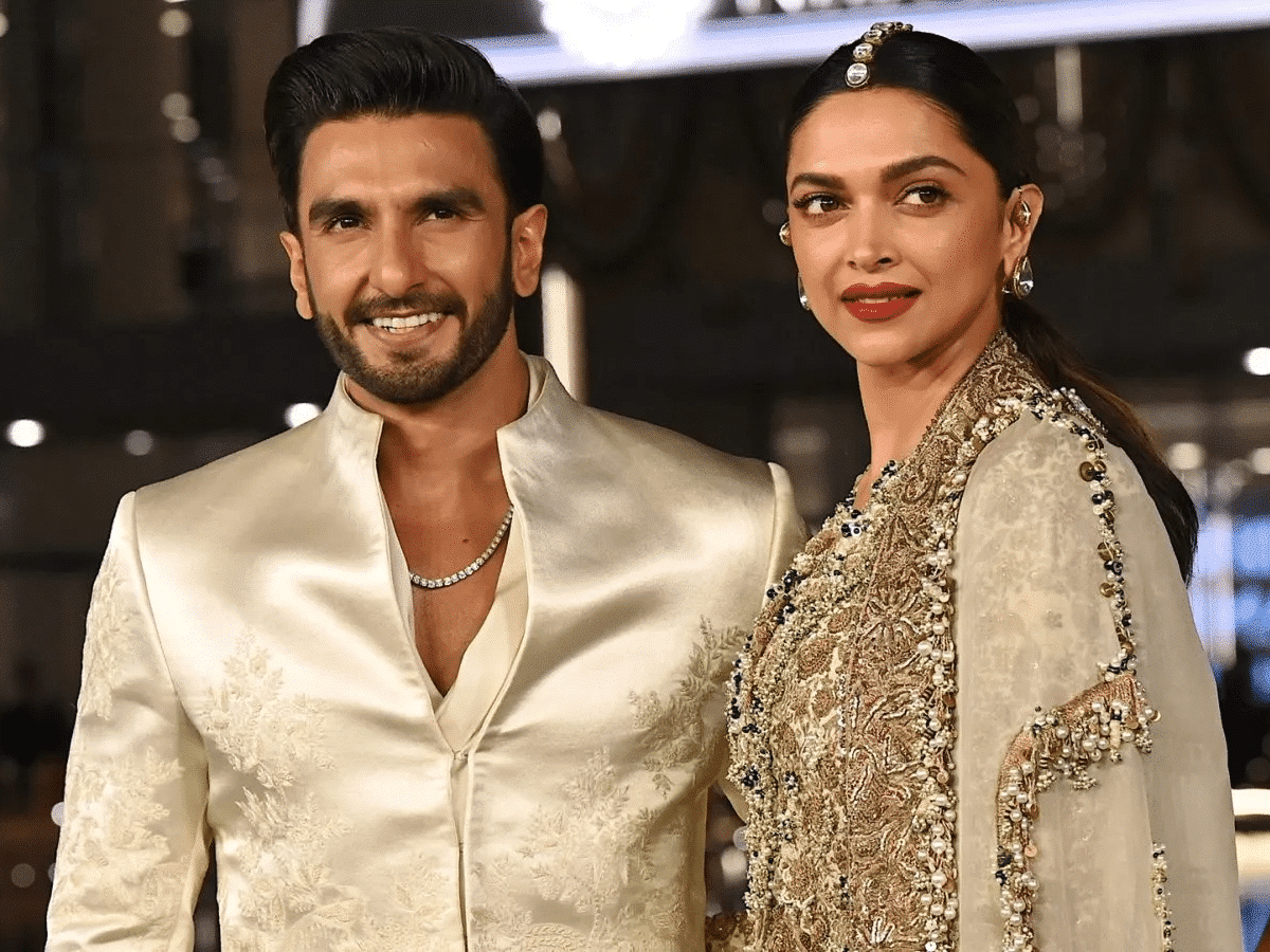 When Ranveer Singh said Deepika Padukone prefers her on-screen chemistry with Ranbir Kapoor over ...
