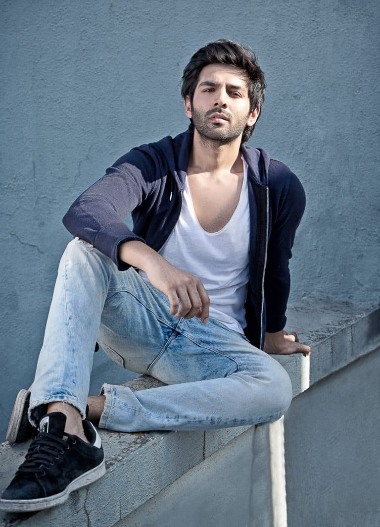 Kartik Aaryan reacts to being called a better actor than Pushpa 2 star Allu Arjun, netizens ...