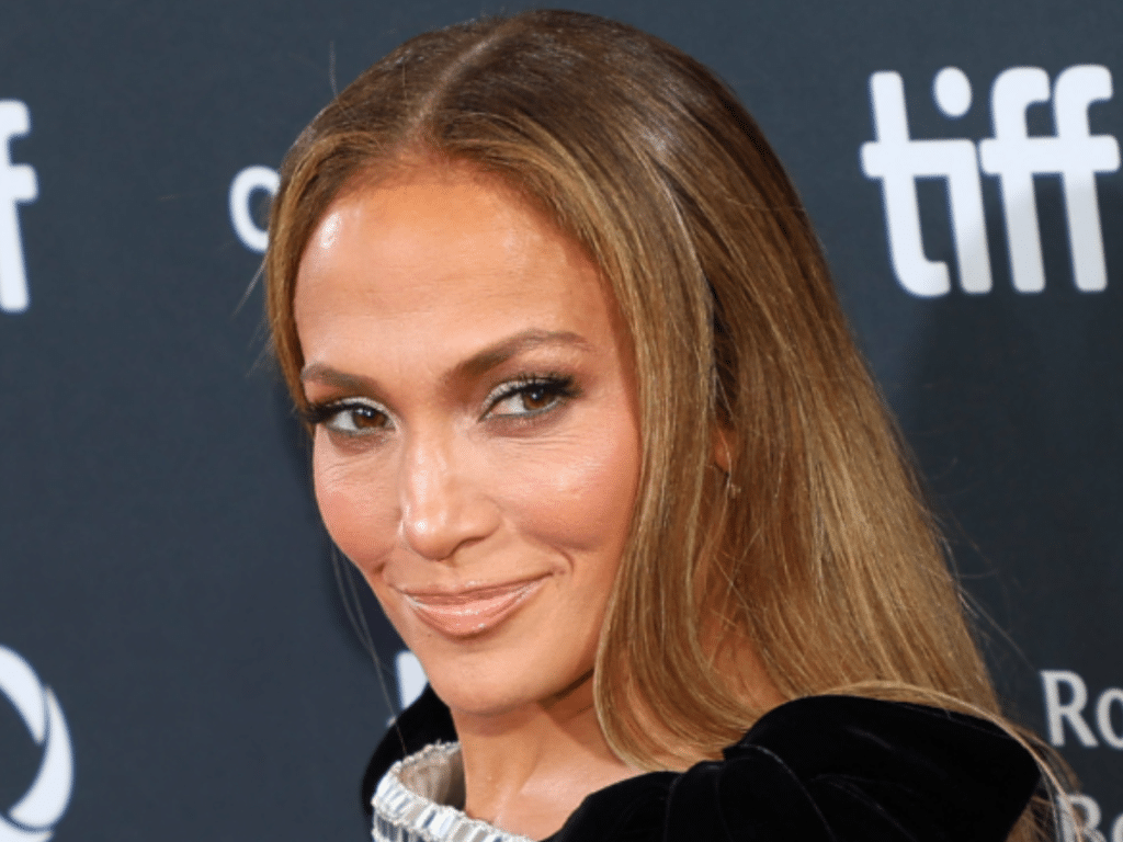 Jennifer Lopez Sued for Posting Paparazzi Photos of Herself