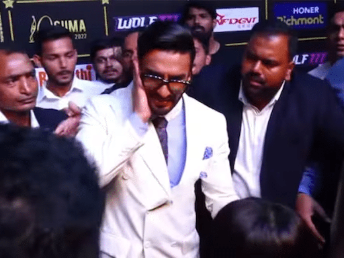 When Ranveer Singh was slapped by this person in public but what the Singham Again actor did ...