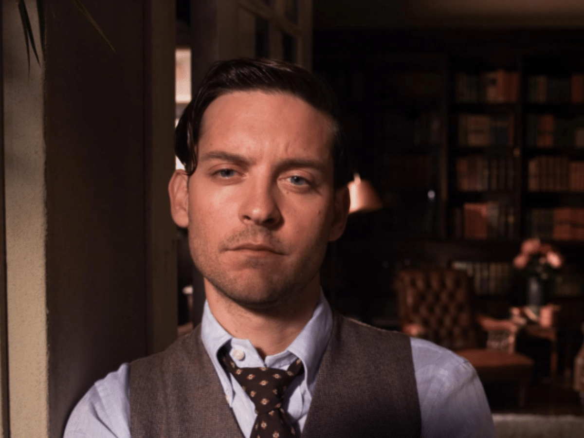 When 'Spider-man' Tobey Maguire freaked out & screamed at paparazzi ...