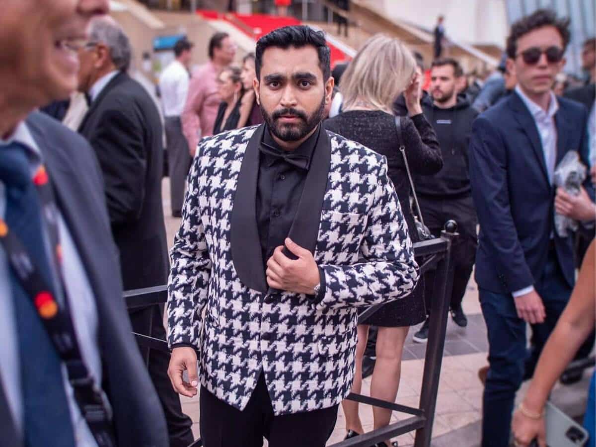 Viraj Ghelani opens up about performing a stand-up comedy infront of ...