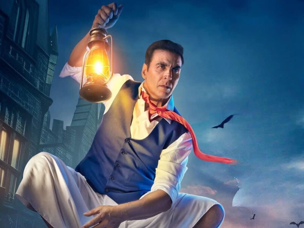 Bhoot Bangla New Poster Out! Makers announce release date as Akshay ...