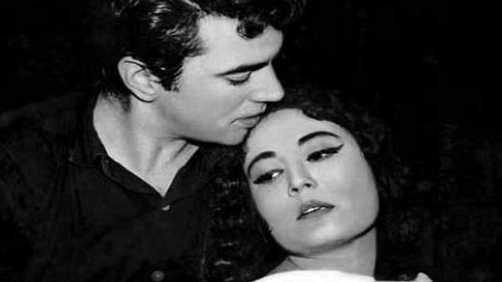 Dharmendra's alleged affair with Meena Kumari once made her estranged ...