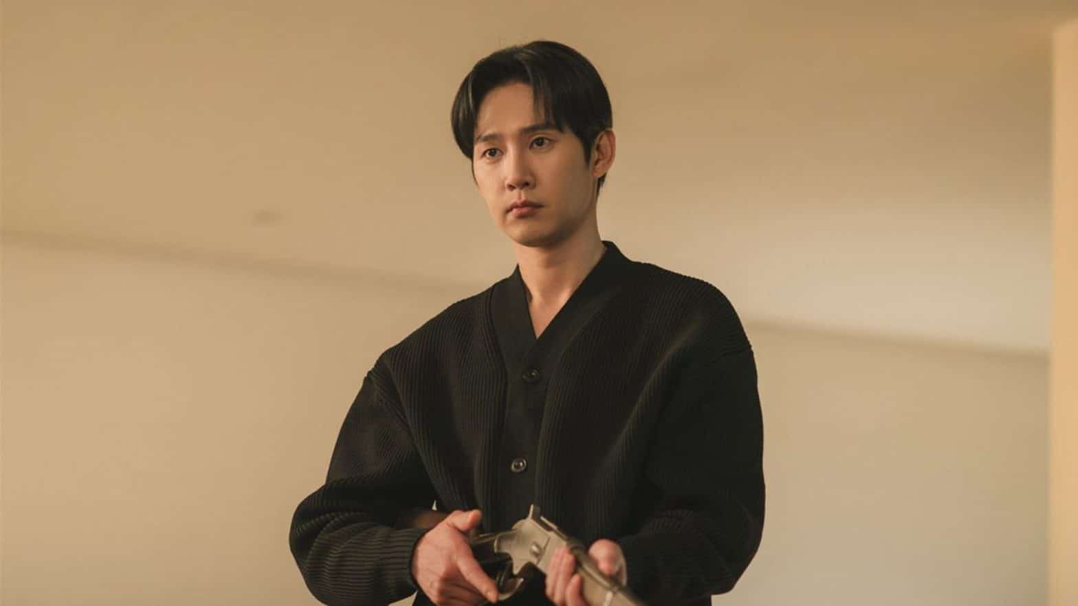 Park Sung Hoon causes stir online after he shares Squid Game 2 related explicit content, agency ...