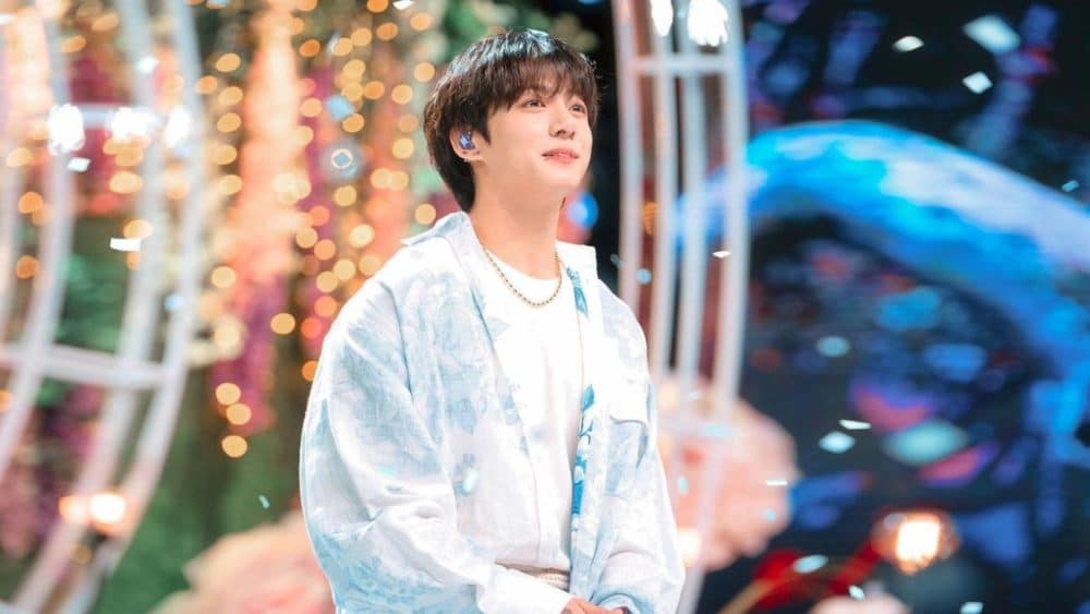 Want to know how Jungkook behaves when he's NOT infront of the camera? Flight attendant shares ...