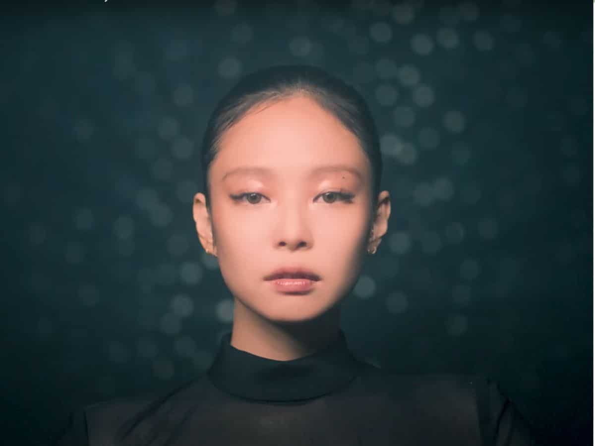 BLACKPINK's Jennie sports redhead in the trailer of her debut album ...