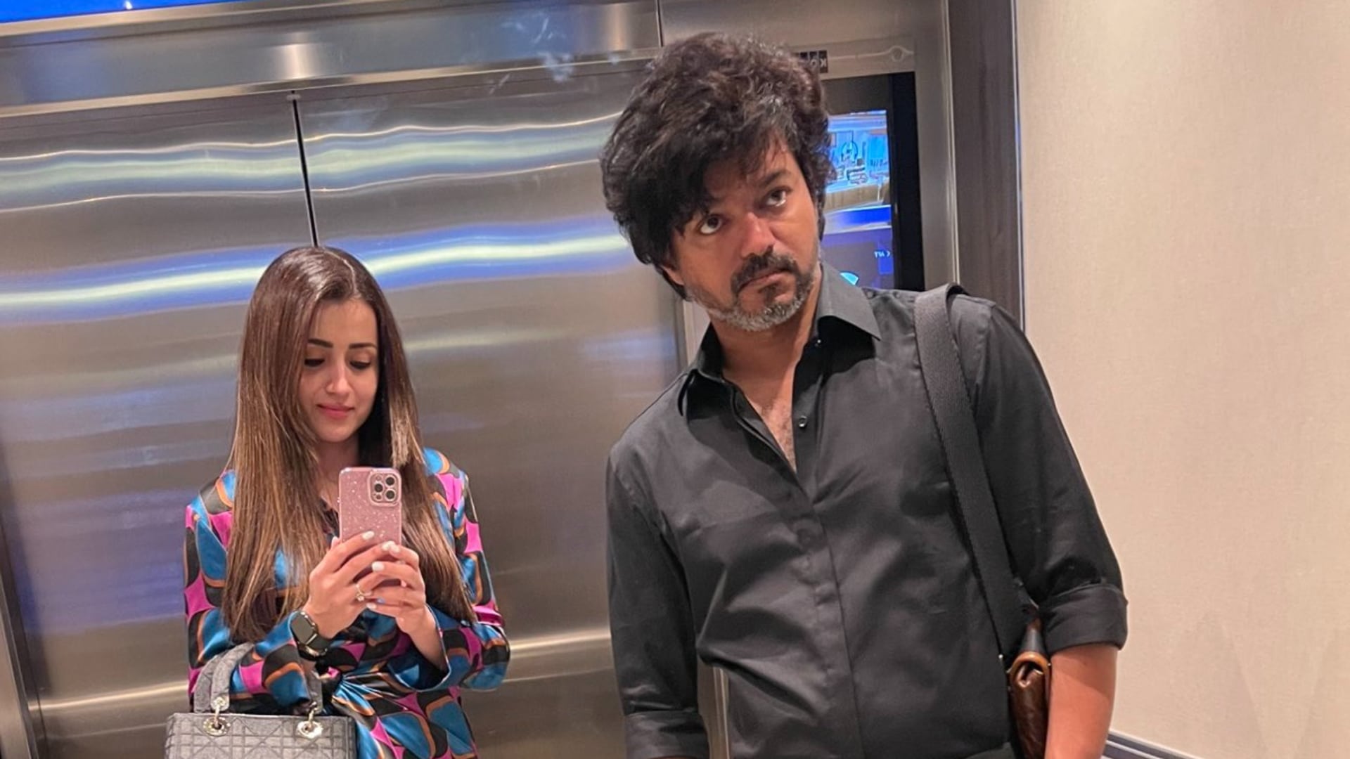 SHOCKING! Thalapathy Vijay and wife Sangeetha Sornalingam reportedly ...