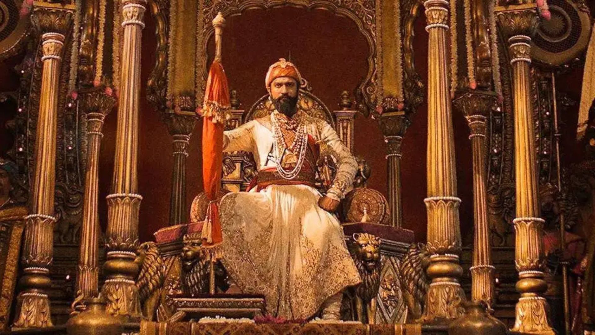 Chhaava: Vicky Kaushal, Rashmika Mandanna and Akshaye Khanna's ... Chhaava: Vicky Kaushal, Rashmika Mandanna and Akshaye Khanna's ...