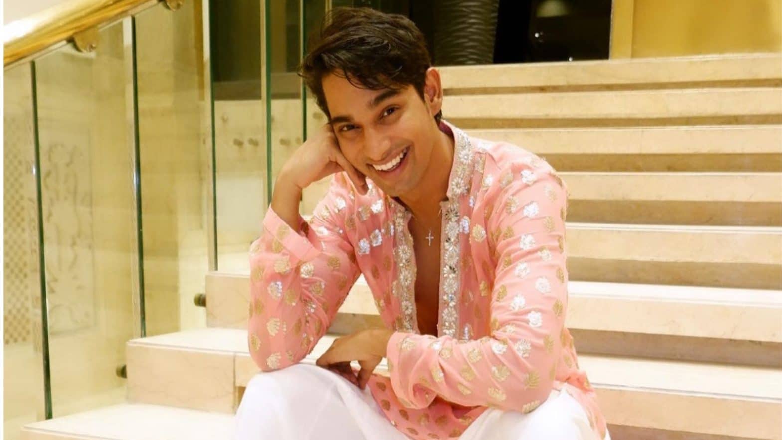 Anish Bhagat slammed for announcing he is 'not gay' 4 years after ...