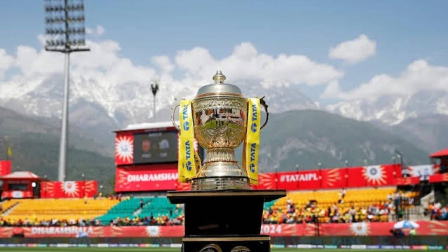 Breaking! IPL 2025 officially suspended due to tension between India ...