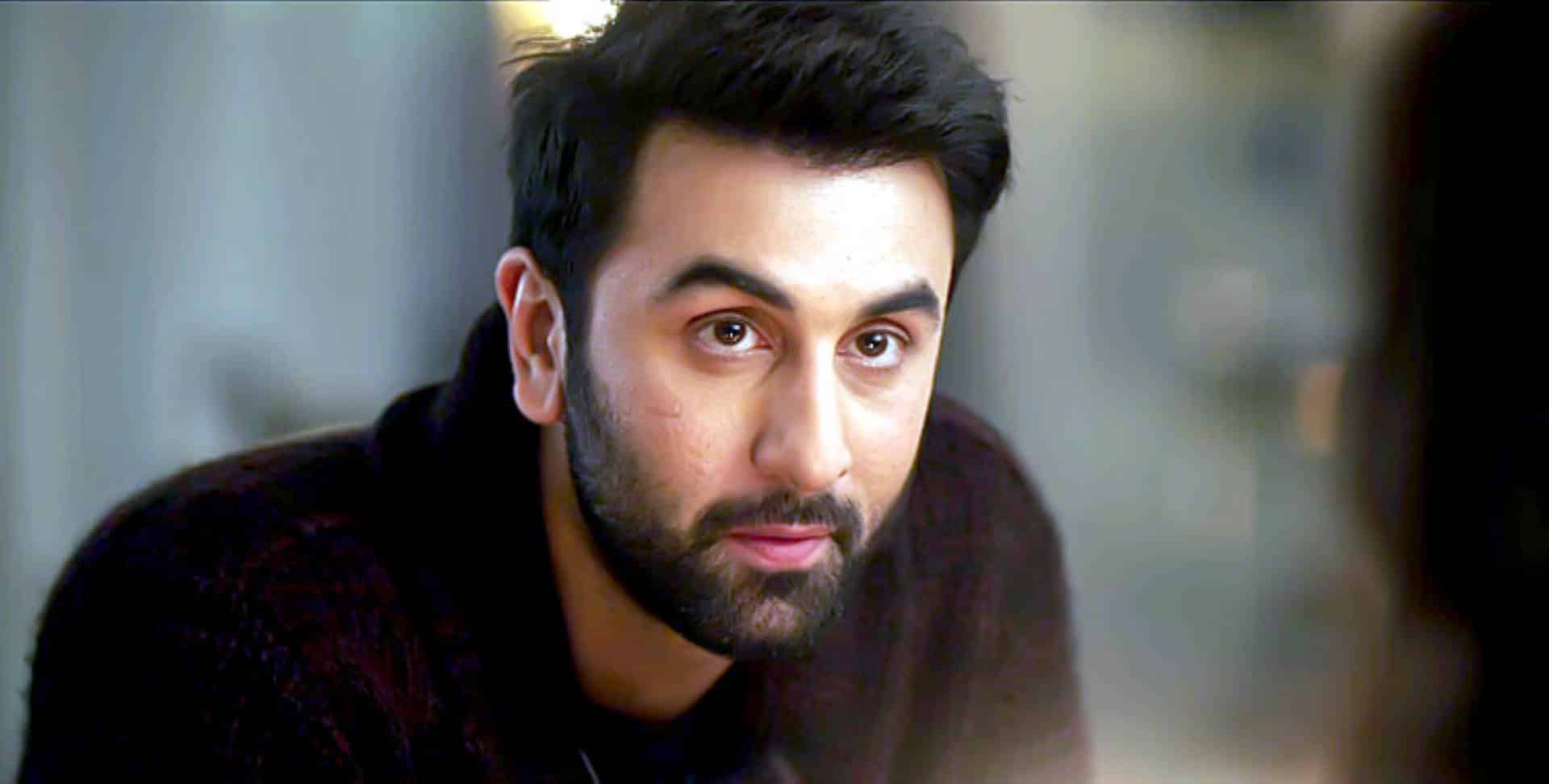 Ranbir Kapoor prefers eating alone at cafes while shooting abroad