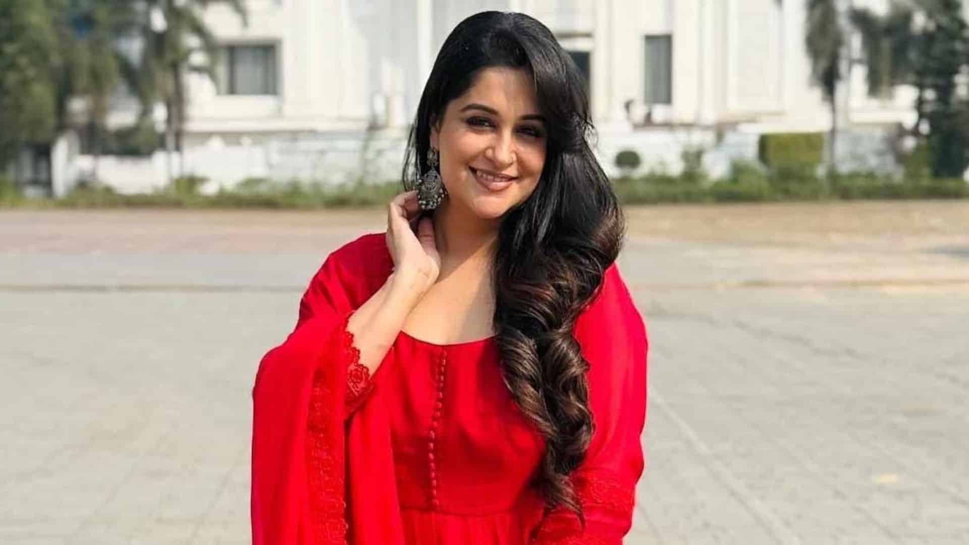 Dipika Kakar confirms stage 2 liver cancer, early signs & symptoms to know