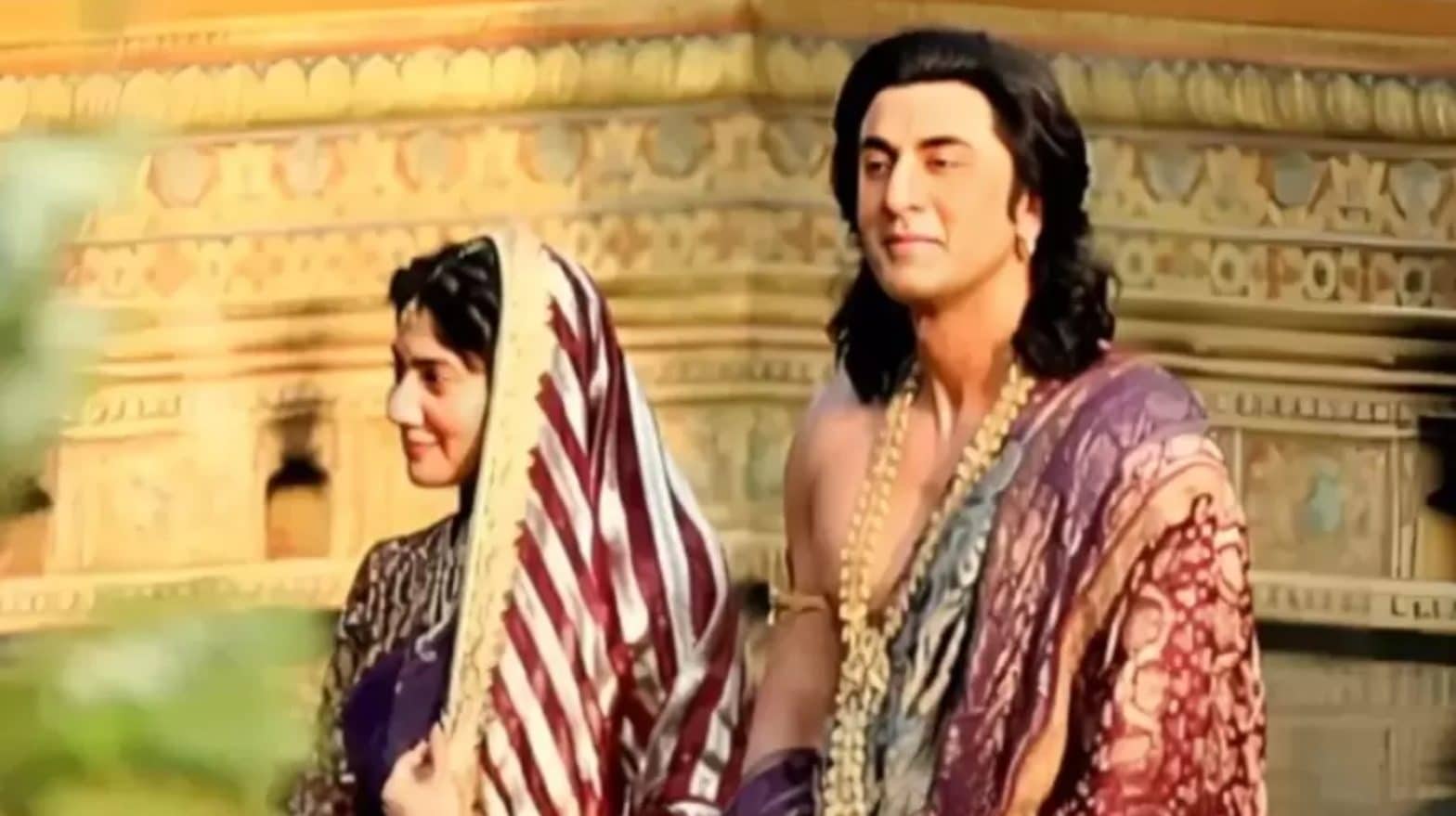 Ramayana’s wrap party: Ranbir Kapoor, Ravi Dubey hug it out