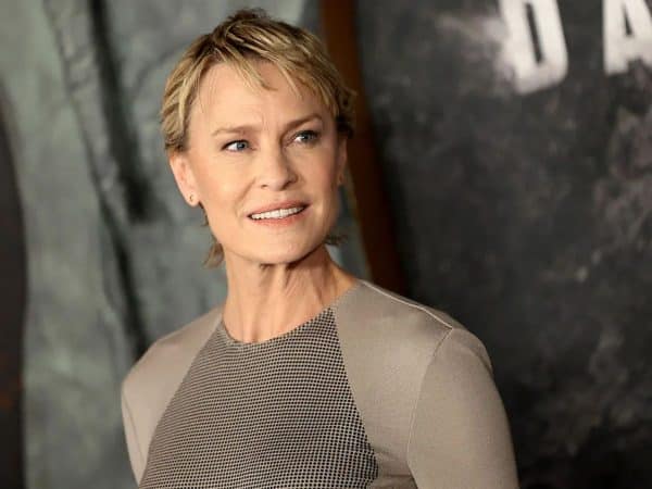 House of Cards' actress Robin Wright her battle for equal pay on the ...