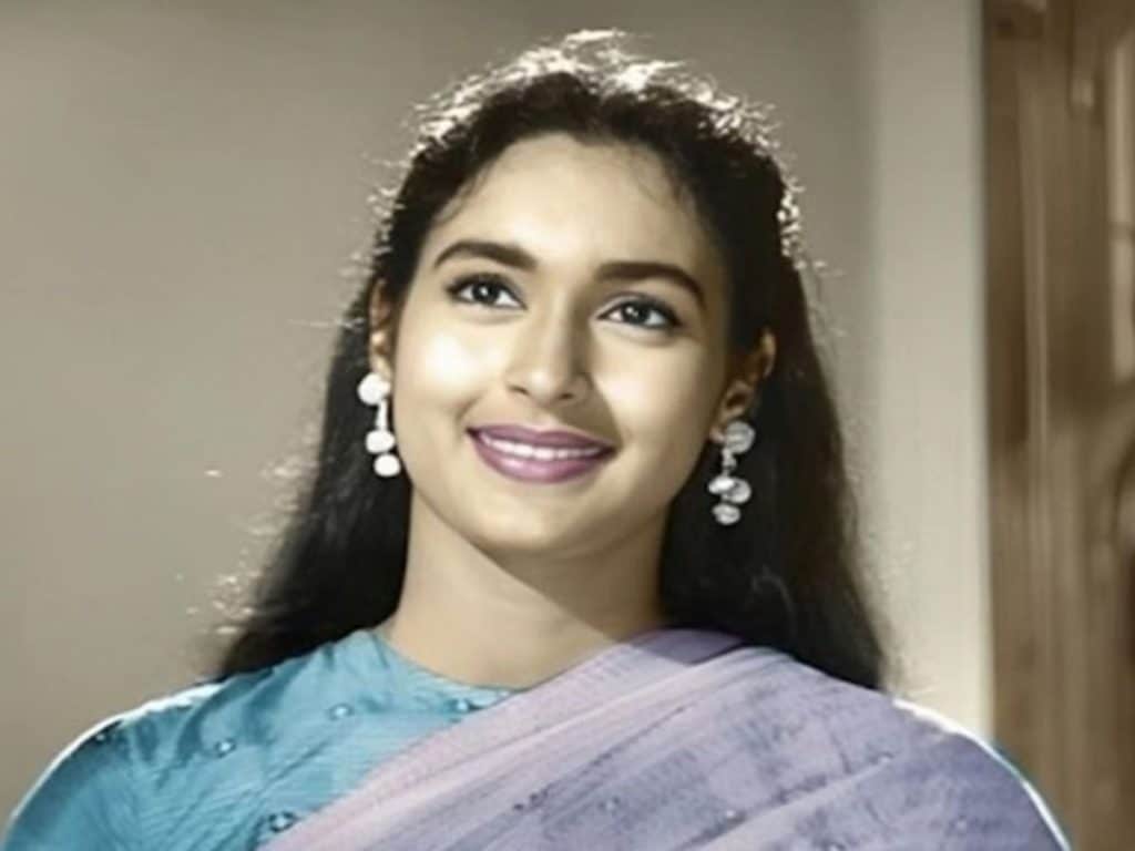 When Nutan gave a stinging slap to Sanjeev Kumar for maligning her ...