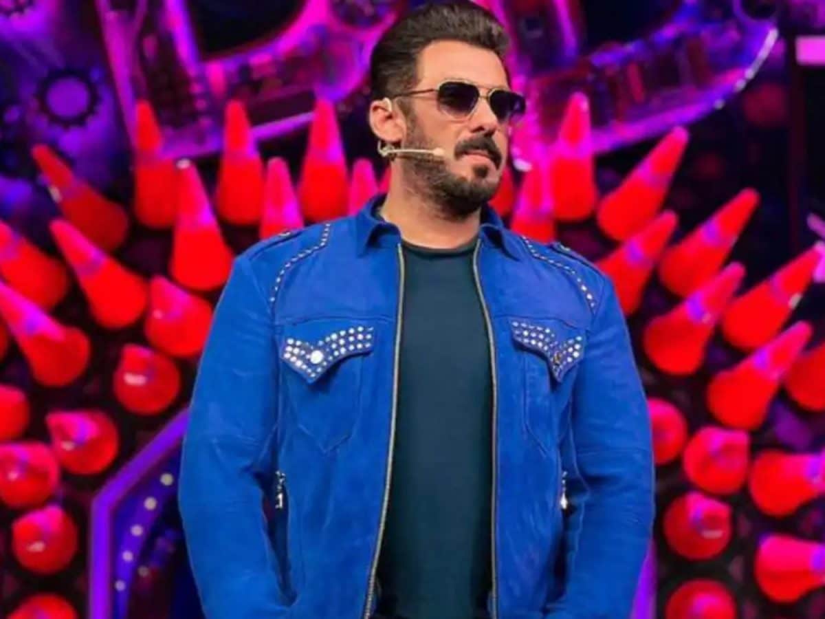 Dhurandhar First Look: Ranveer Singh unleashes a monstrous avatar on his 40th birthday, looks ...