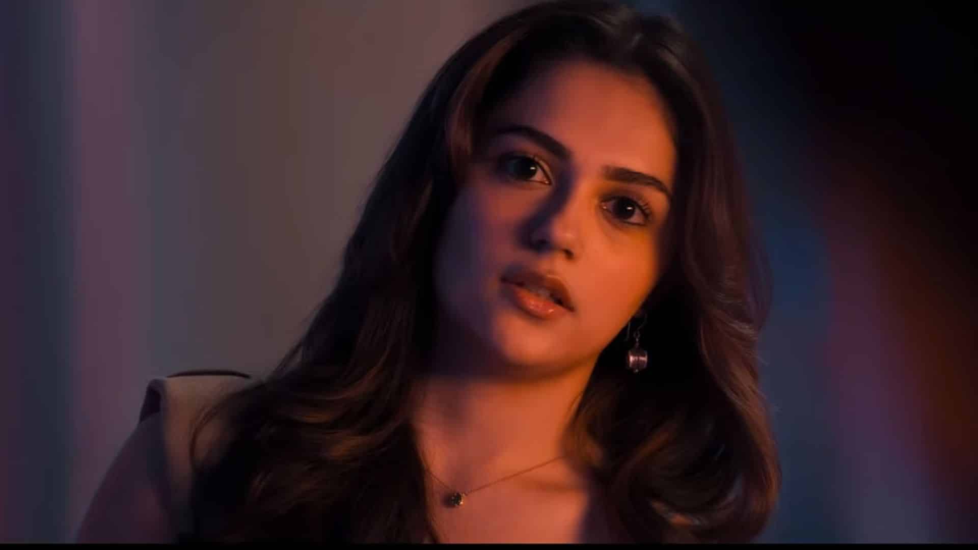 'Saiyaara' stars Ahaan Panday and Aneet Padda in a relationship ...