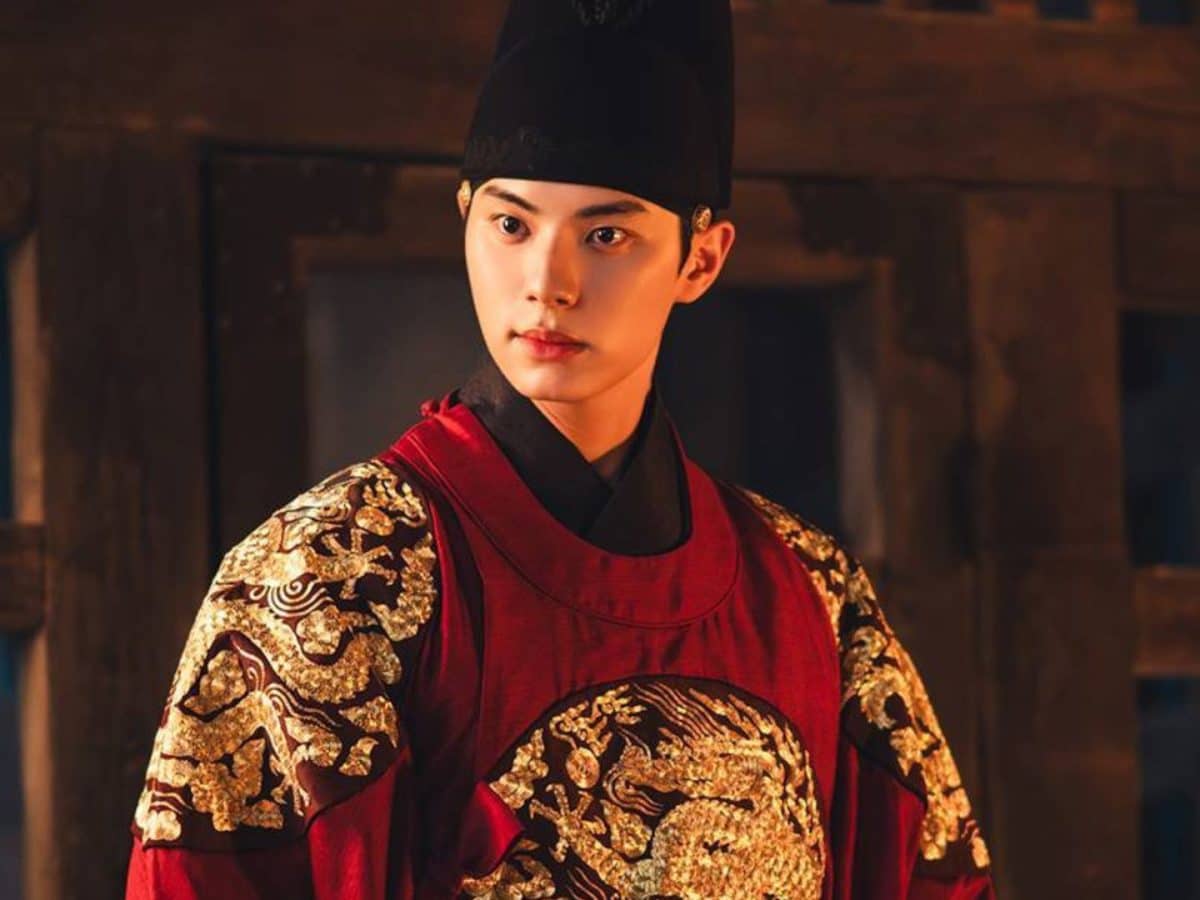 Lee Chae Min reveals how he transformed into tyrant King Lee Heon for ...