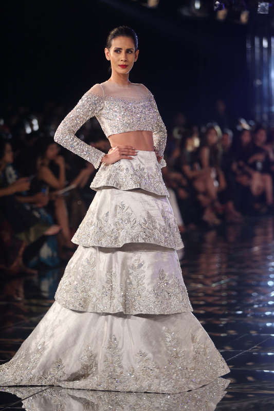 Manish Malhotra Coming to Dubai For a Special Show at Design One ...