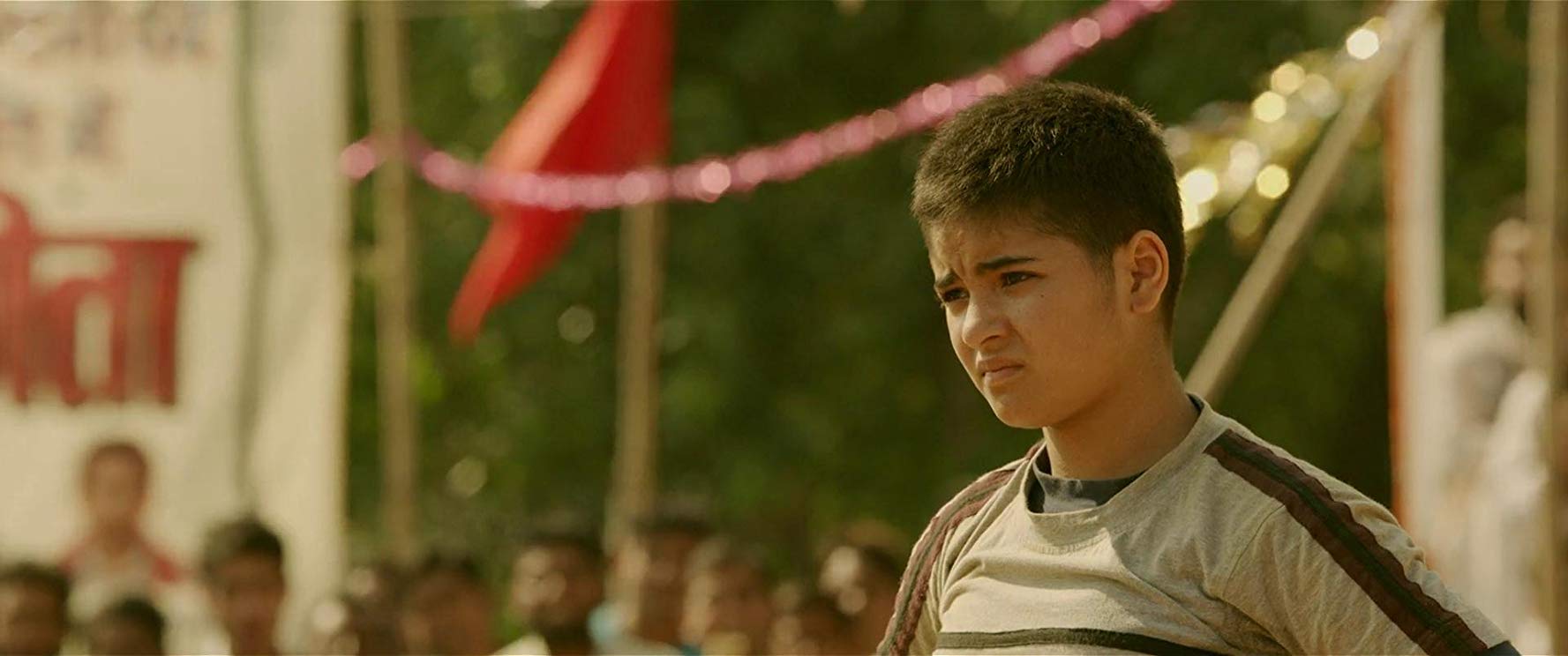 Zaira Wasim Dangal Actress Quits Bollywood Cites Religious Reasons