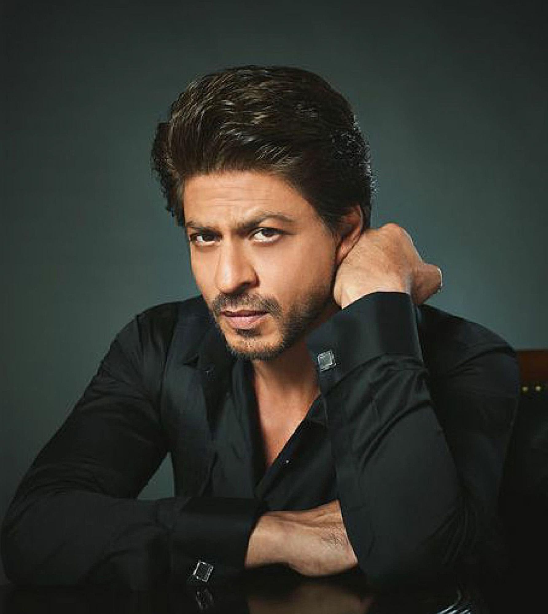 Profil Shah Rukh Khan Biodata lengkap dengan Agamanya Profil Shah Rukh Khan Biodata lengkap dengan Agamanya