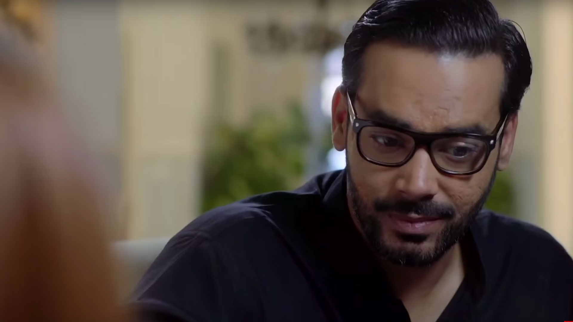 Ishqiya Episode 5: Hamza Remains In a Coma As Hamna Grieves Silently ...