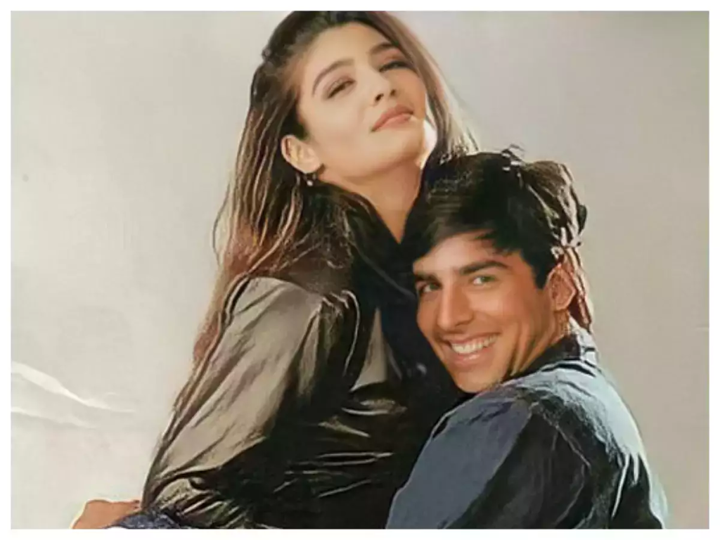Are former couple Akshay Kumar and Raveena Tandon reuniting after 19 years? - Masala.com