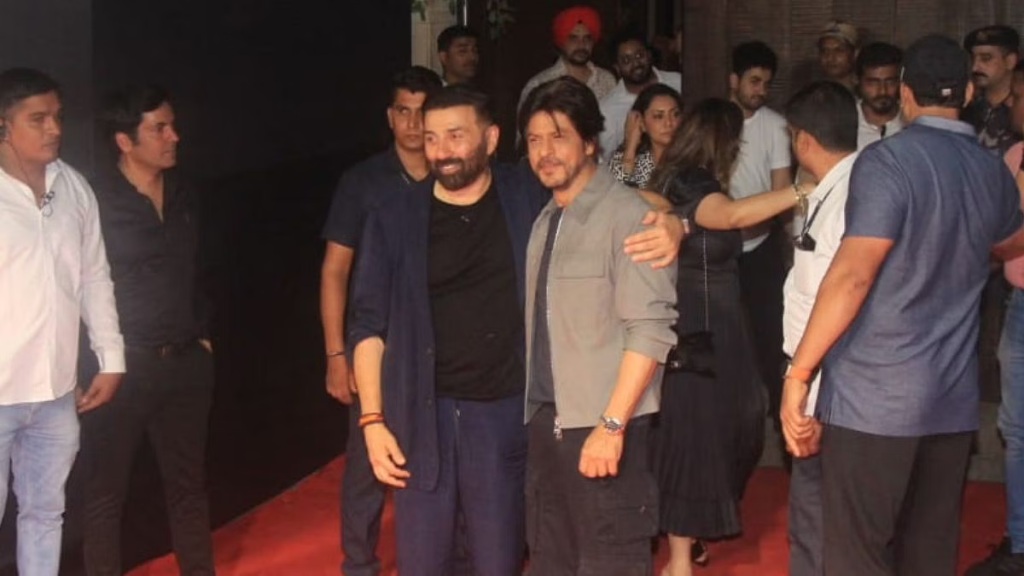 Gadar 2 Bash: From the 3 BIG KHANS to Sanjay Dutt and Kajol, ALL of Bollywood comes out to ...