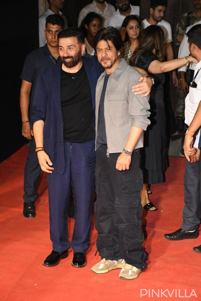 Gadar 2 Bash: Sunny Deol hugs Aamir Khan and Shah Rukh Khan - See viral pics BREAKING the ...