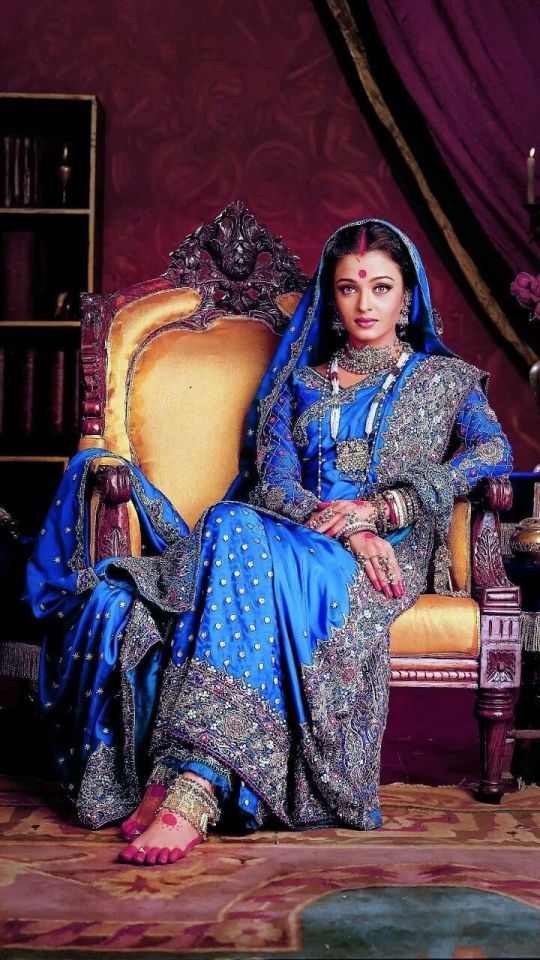 5 of Aishwarya Rai's iconic looks in Devdas - Masala.com