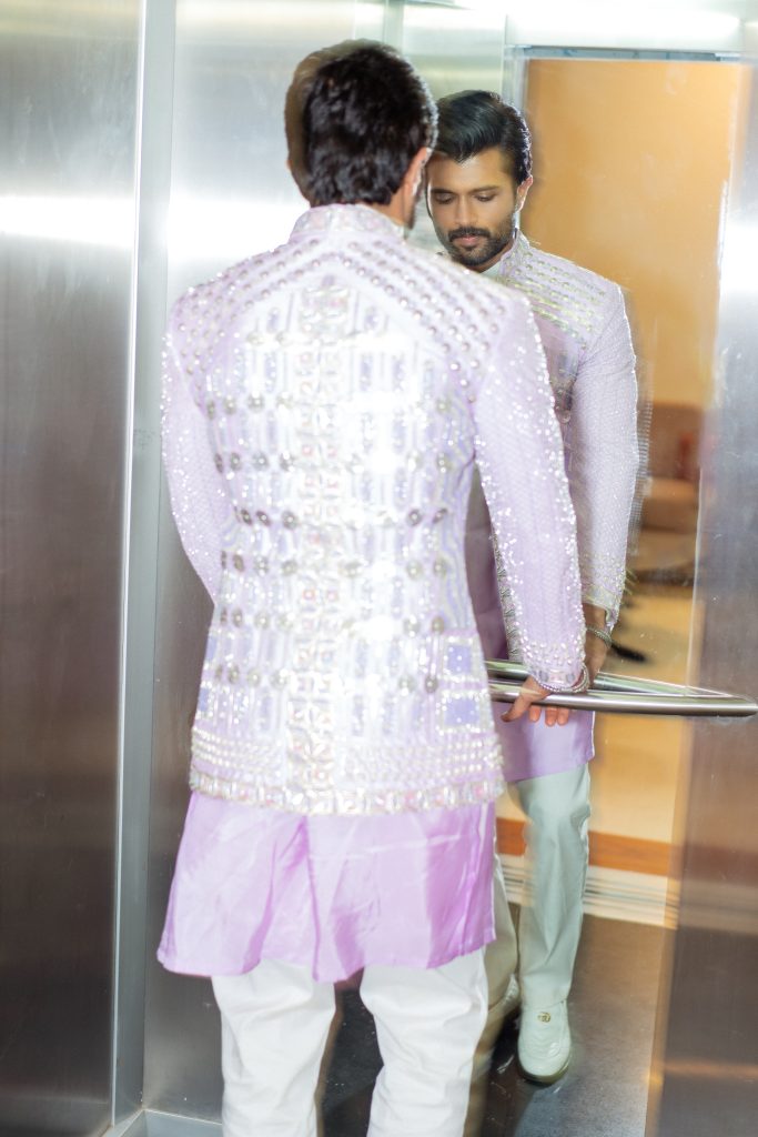 Vijay Deverakonda sets the temperature soaring in a brand new look from ...