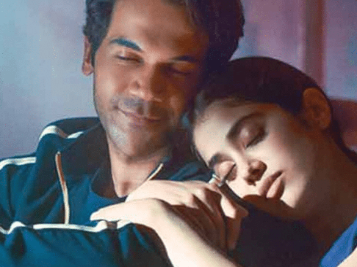 'Mr. & Mrs. Mahi': Janhvi & Rajkumar outdo unambitious film