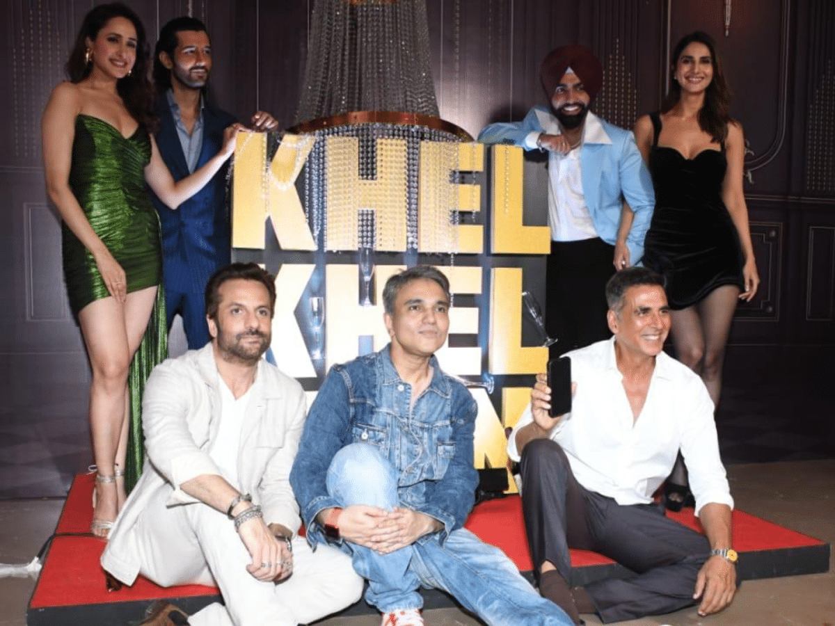 Khel Khel Mein Trailer Out Akshay Kumar Vaani Kapoor Taapsee Pannu