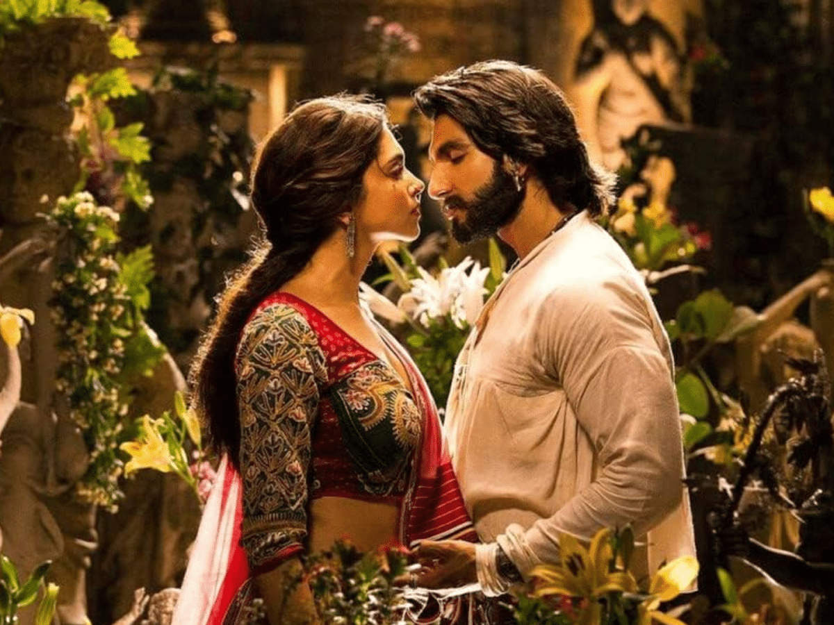 When Ranveer Singh recalled his first intense kiss with Deepika Padukone on Ram-Leela sets where ...