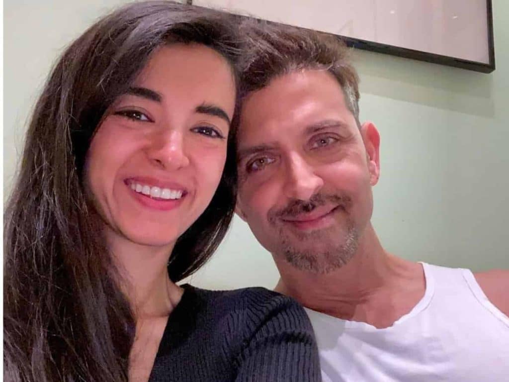 Hrithik Roshan spotted with girlfriend Saba Azad on a movie date, video ...